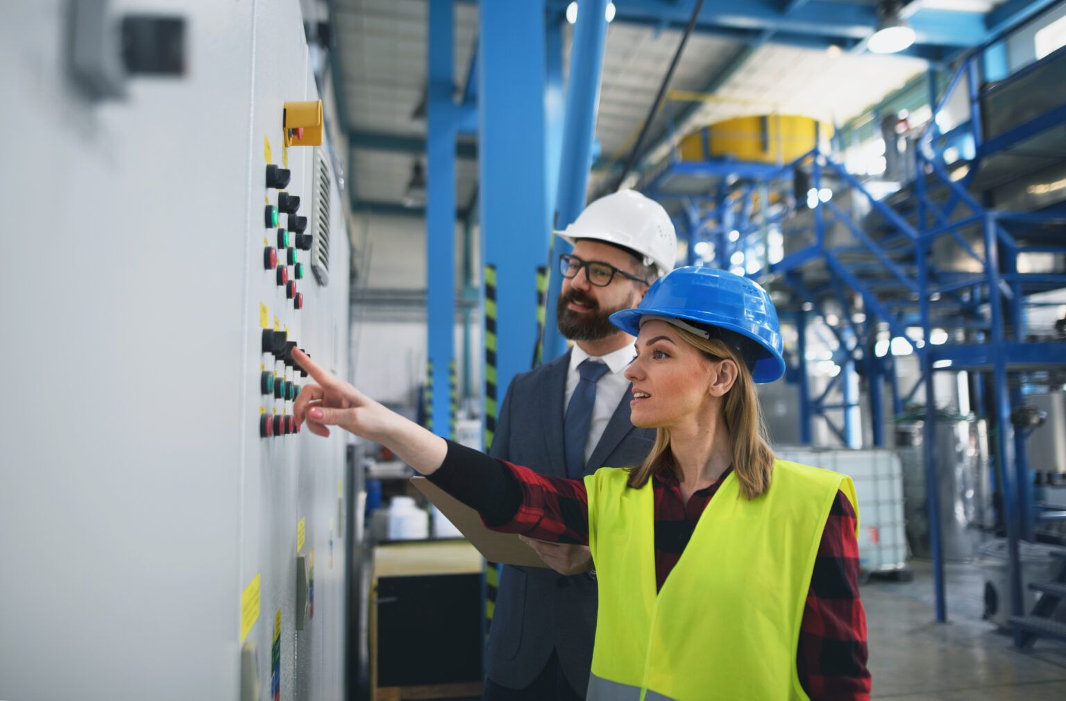 Electrical Design vs Electronics Design: Industrial Project Guide